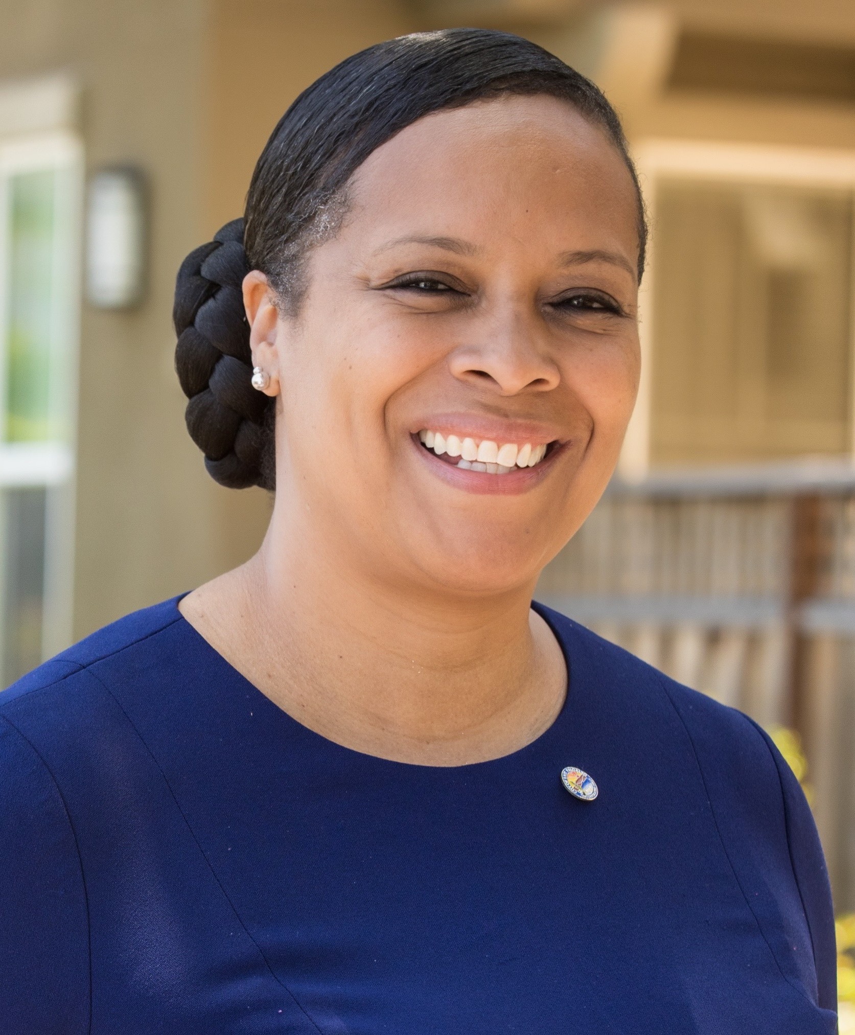 3-time East Palo Alto Mayor Lisa Gauthier says experience separates her ...