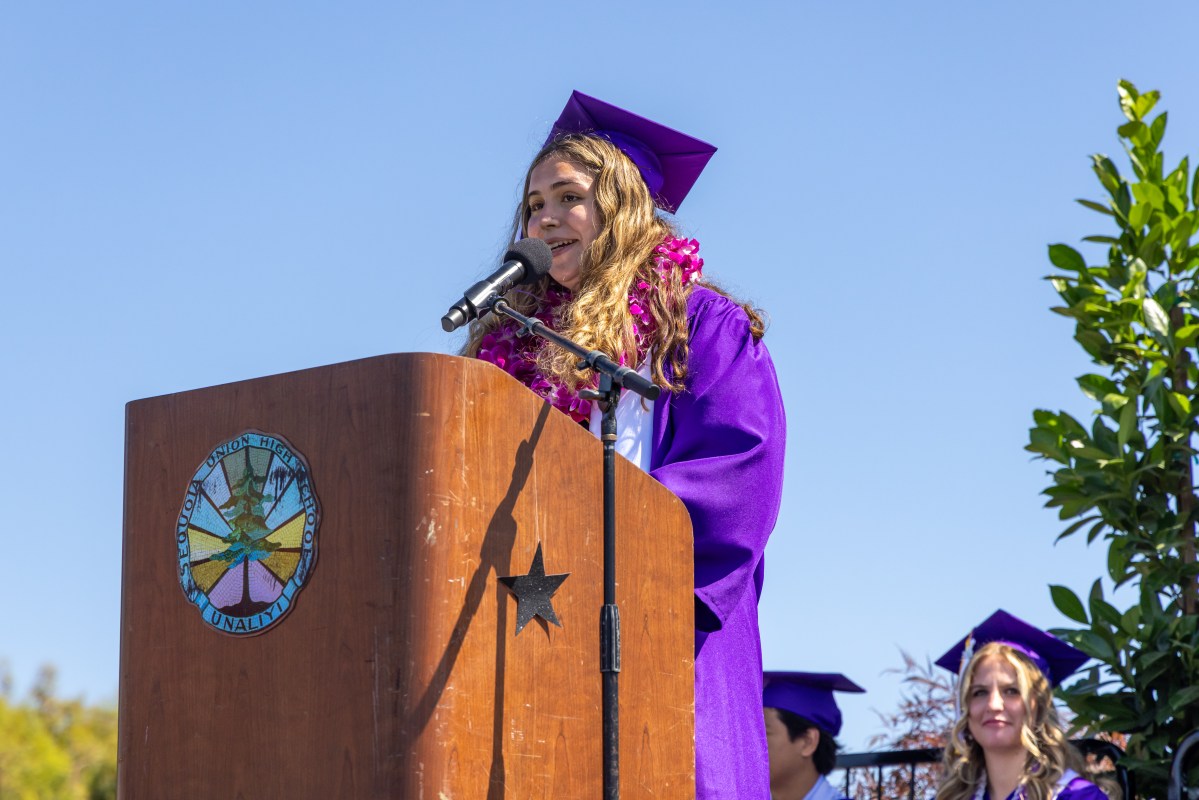 Sequoia High School celebrates 2024 graduation and resilience - Redwood ...